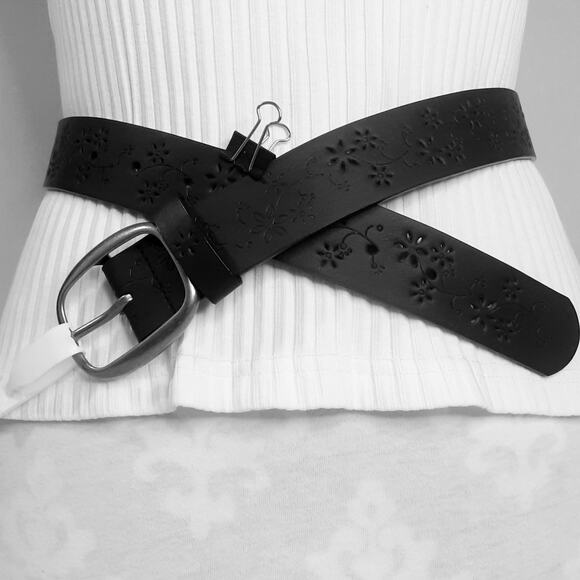 Jessica Simpson | Accessories | Jessica Simpson Belt Small Medium Waist ...